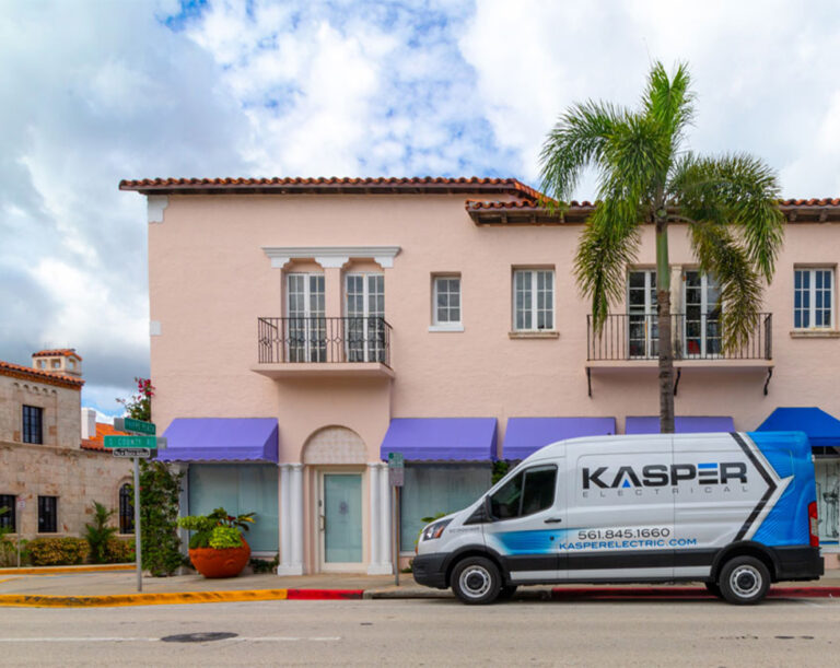 Electrician in Palm Beach Gardens, Jupiter, Boynton, & West Palm Beach FL