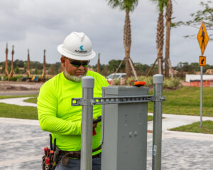 Electrician in Palm Beach Gardens, Jupiter, Boynton, & West Palm Beach FL